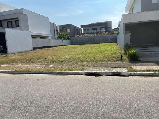 Terreno em Condomínio para Venda em São José dos Campos/SP Jardim do Golfe