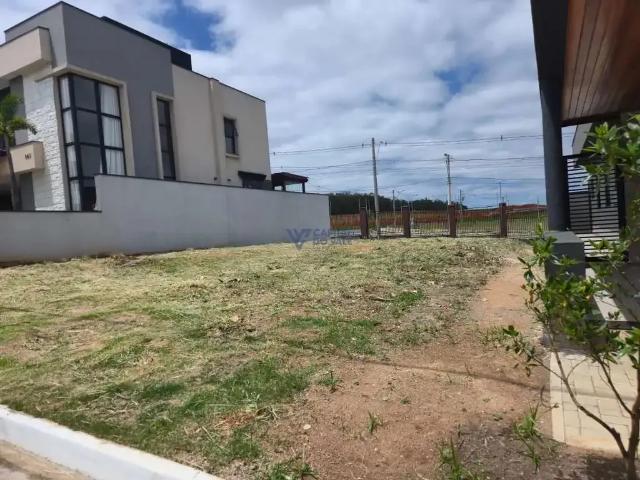 Terreno em Condomínio para Venda em São José dos Campos/SP Loteamento Floresta