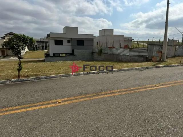 Terreno em Condomínio para Venda em São José dos Campos/SP Loteamento Floresta