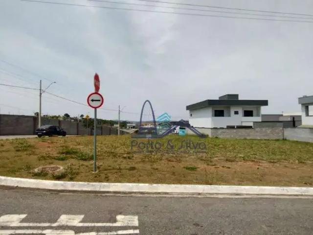 Terreno em Condomínio para Venda em São José dos Campos/SP Loteamento Floresta