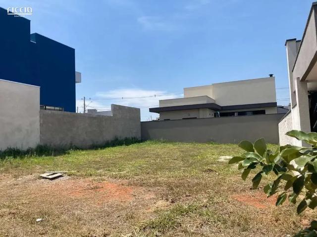 Terreno em Condomínio para Venda em São José dos Campos/SP Loteamento Floresta