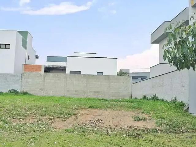 Terreno em Condomínio para Venda em São José dos Campos/SP Loteamento Floresta