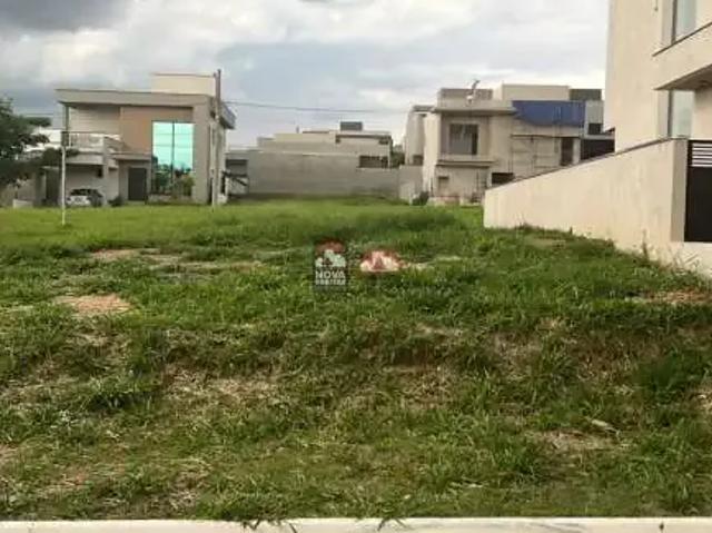Terreno em Condomínio para Venda em São José dos Campos/SP Loteamento Floresta