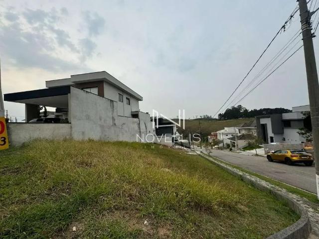 Terreno em Condomínio para Venda em São José dos Campos/SP Santana