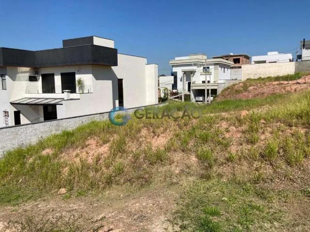Terreno em Condomínio para Venda em São José dos Campos/SP Putim