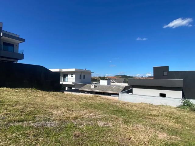 Terreno em Condomínio para Venda em São José dos Campos/SP Putim