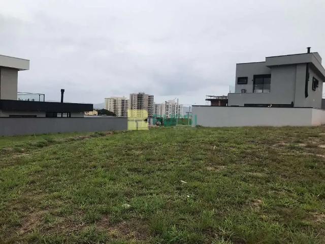 Terreno em Condomínio para Venda em São José dos Campos/SP Urbanova