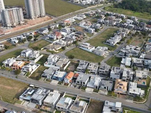 Terreno em Condomínio para Venda em São José dos Campos/SP Urbanova