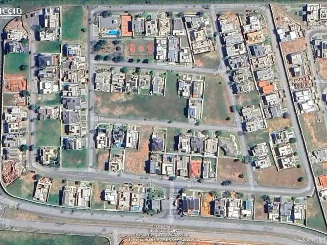 Terreno em Condomínio para Venda em São José dos Campos/SP Urbanova