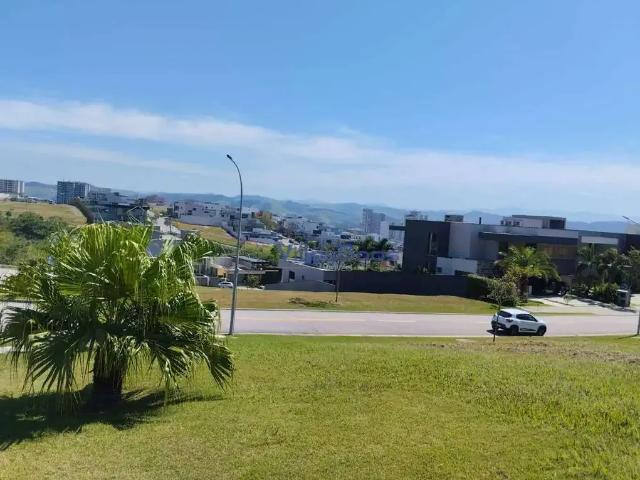 Terreno em Condomínio para Venda em São José dos Campos/SP Urbanova