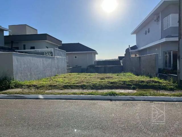 Terreno em Condomínio para Venda em São José dos Campos/SP Urbanova