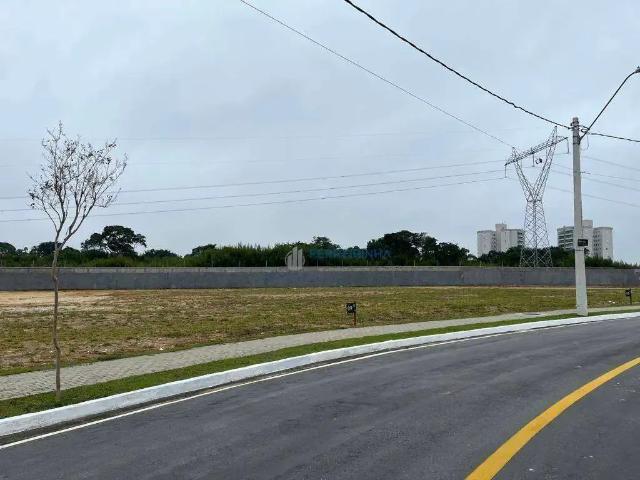 Terreno em Condomínio para Venda em São José dos Campos/SP Urbanova