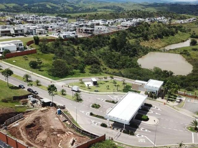 Terreno em Condomínio para Venda em São José dos Campos/SP Urbanova