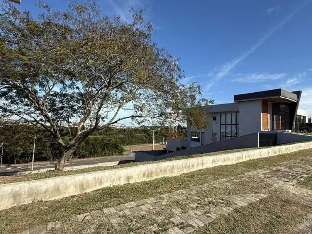 Terreno em Condomínio para Venda em São José dos Campos/SP Urbanova