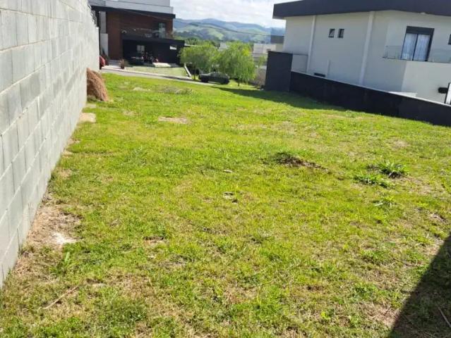 Terreno em Condomínio para Venda em São José dos Campos/SP Urbanova