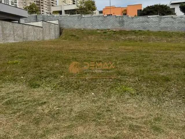 Terreno em Condomínio para Venda em São José dos Campos/SP Urbanova