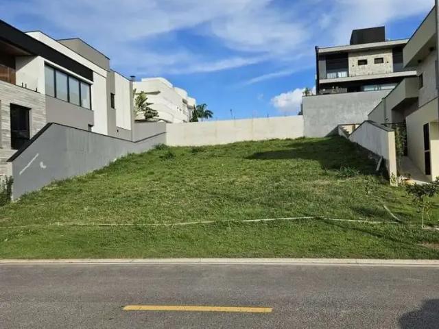 Terreno em Condomínio para Venda em São José dos Campos/SP Urbanova