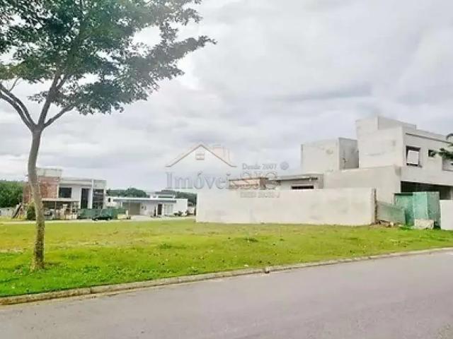 Terreno em Condomínio para Venda em São José dos Campos/SP Urbanova