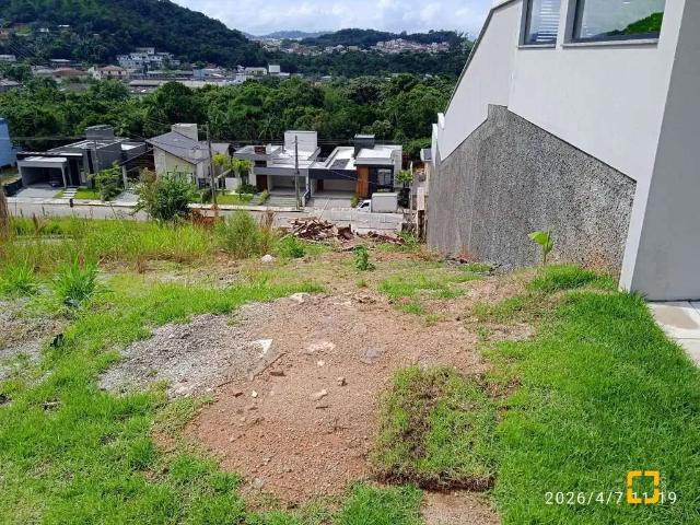 Terreno em Condomínio para Venda em São José/SC Forquilhas