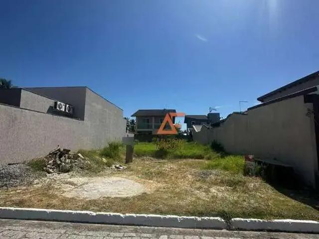 Terreno em Condomínio para Venda em São Pedro da Aldeia/RJ Centro
