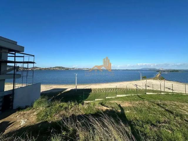 Terreno em Condomínio para Venda em São Pedro da Aldeia/RJ Nova São Pedro