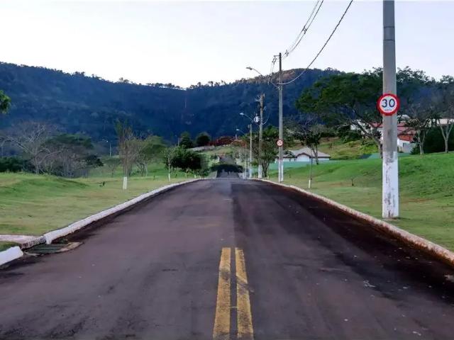 Terreno em Condomínio para Venda em São Pedro/SP Centro