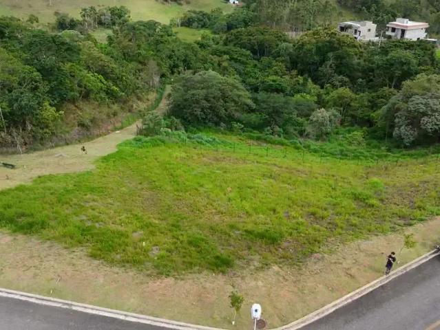 Terreno em Condomínio para Venda em Santa Isabel/SP Parque Santa Teresa