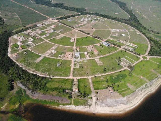 Terreno em Condomínio para Venda em Santa Maria da Serra/SP Centro