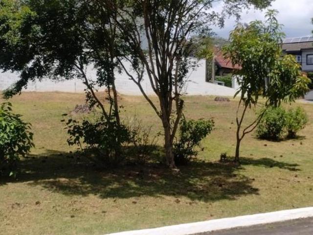 Terreno em Condomínio para Venda em Santana de Parnaíba, Alphaville