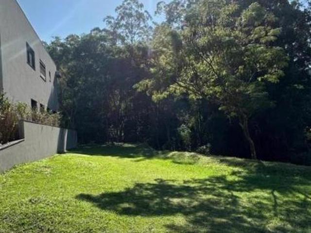 Terreno em Condomínio para Venda em Santana de Parnaíba, Tamboré