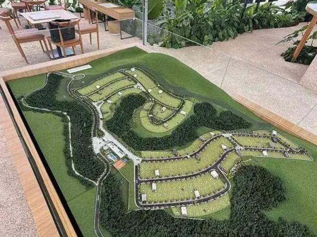 Terreno em Condomínio para Venda em Santana de Parnaíba/SP Centro Empresarial Tamboré