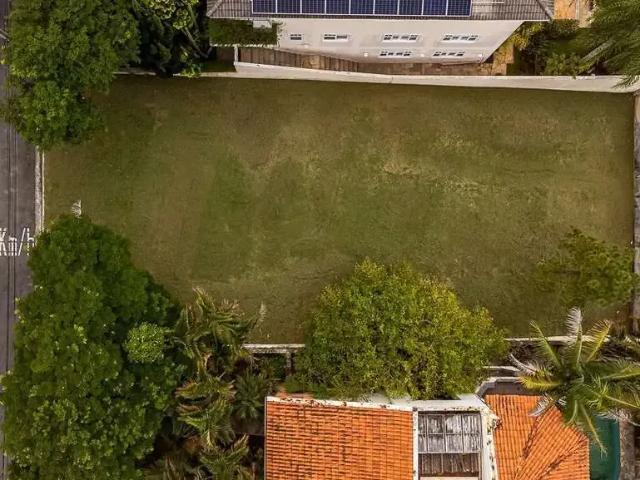 Terreno em Condomínio para Venda em Santana de Parnaíba/SP Alphaville