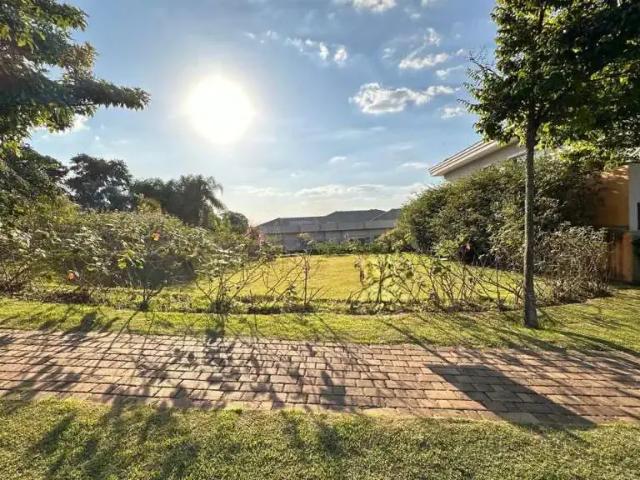 Terreno em Condomínio para Venda em Santana de Parnaíba/SP Alphaville