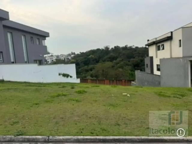 Terreno em Condomínio para Venda em Santana de Parnaíba/SP Alphaville