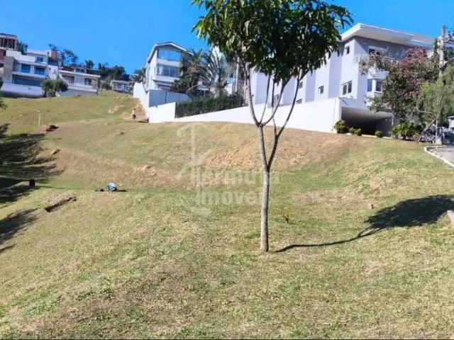Terreno em Condomínio para Venda em Santana de Parnaíba/SP Alphaville