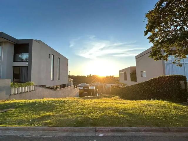 Terreno em Condomínio para Venda em Santana de Parnaíba/SP Alphaville