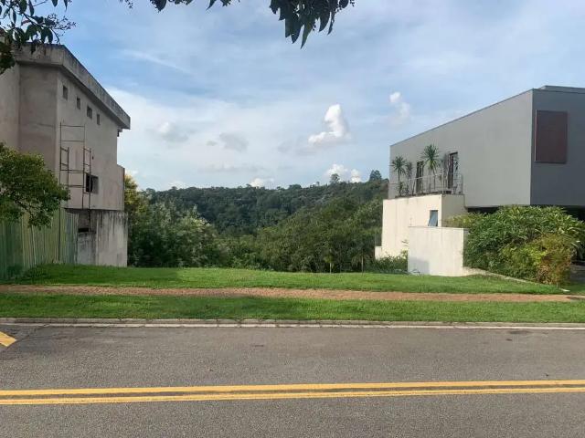 Terreno em Condomínio para Venda em Santana de Parnaíba/SP Alphaville