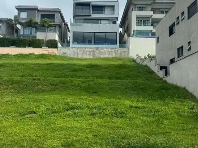 Terreno em Condomínio para Venda em Santana de Parnaíba/SP Alphaville
