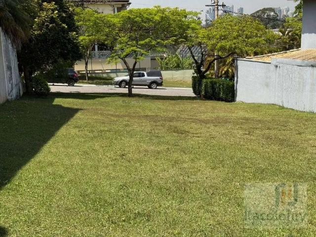 Terreno em Condomínio para Venda em Santana de Parnaíba/SP Alphaville