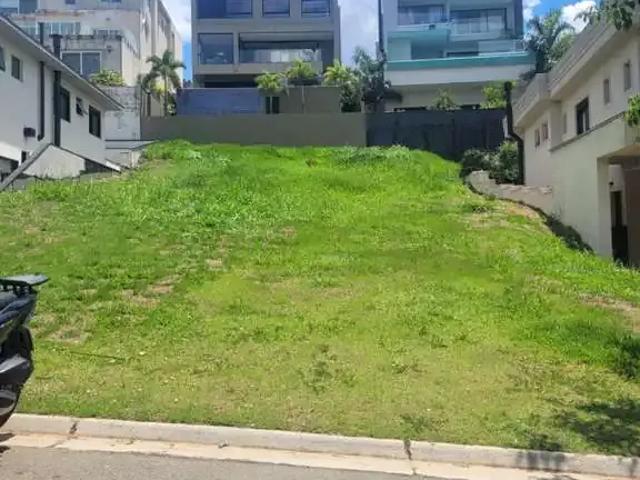 Terreno em Condomínio para Venda em Santana de Parnaíba/SP Alphaville