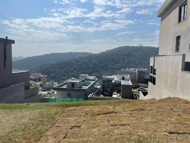 Terreno em Condomínio para Venda em Santana de Parnaíba/SP Alphaville