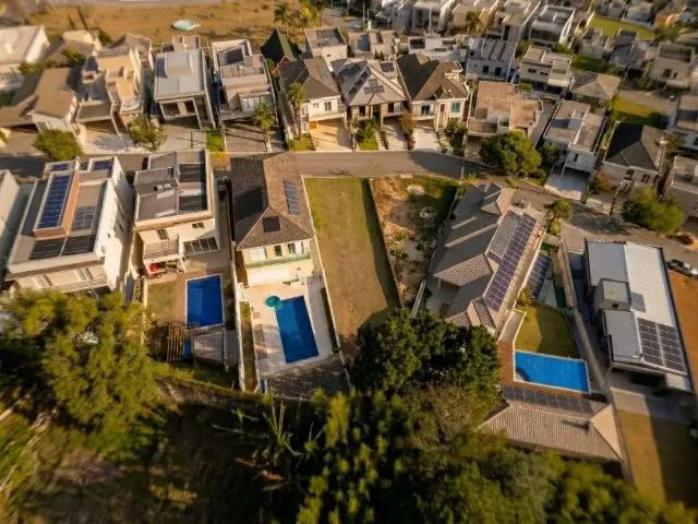 Terreno em Condomínio para Venda em Santana de Parnaíba/SP Alphaville