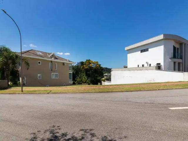 Terreno em Condomínio para Venda em Santana de Parnaíba/SP Alphaville