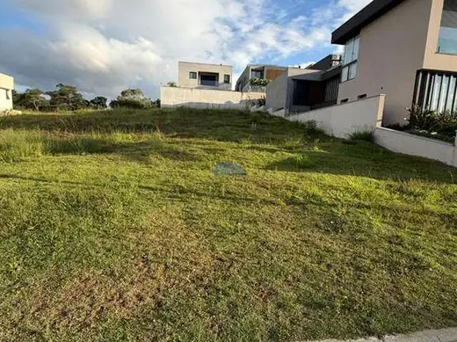 Terreno em Condomínio para Venda em Santana de Parnaíba/SP Alphaville