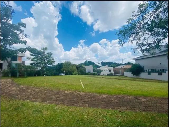 Terreno em Condomínio para Venda em Santana de Parnaíba/SP Alphaville