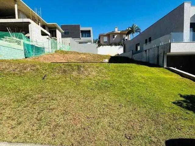 Terreno em Condomínio para Venda em Santana de Parnaíba/SP Alphaville