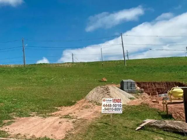 Terreno em Condomínio para Venda em Santana de Parnaíba/SP Fazendinha