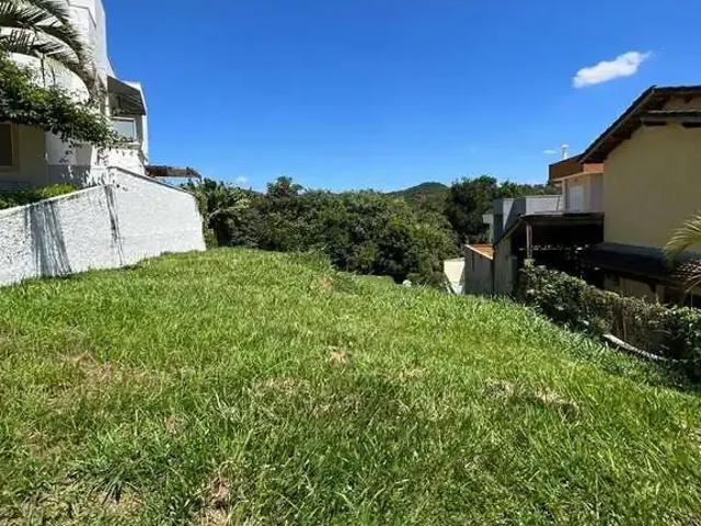 Terreno em Condomínio para Venda em Santana de Parnaíba/SP Suru