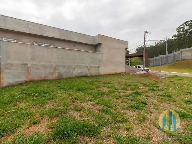 Terreno em Condomínio para Venda em Santana de Parnaíba/SP Suru