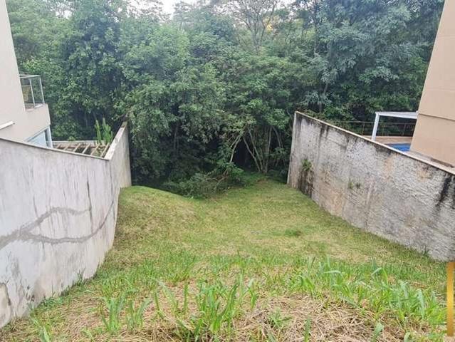 Terreno em Condomínio para Venda em Santana de Parnaíba/SP Suru